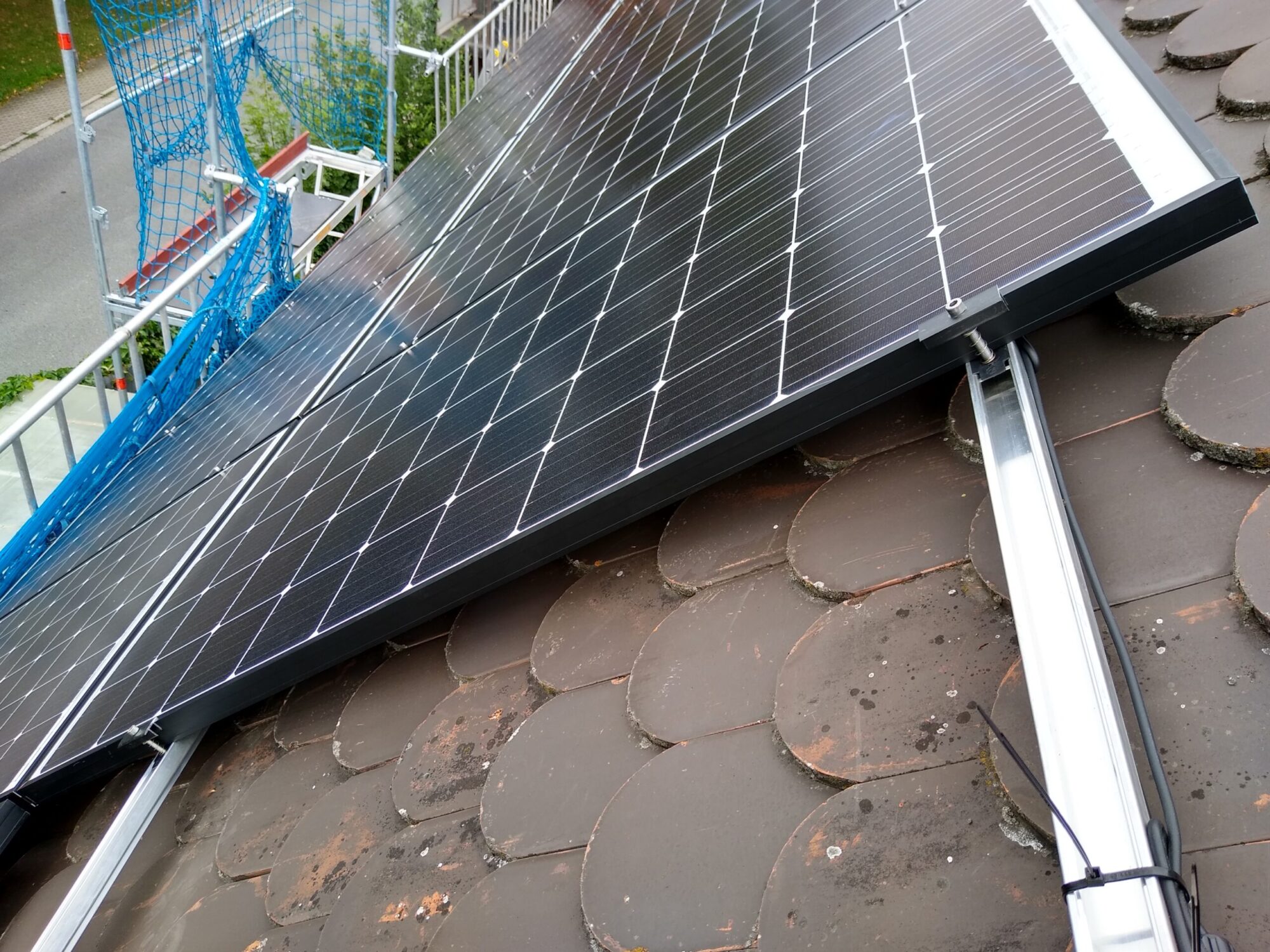 Photovoltaik Montage - FeDeMo.de