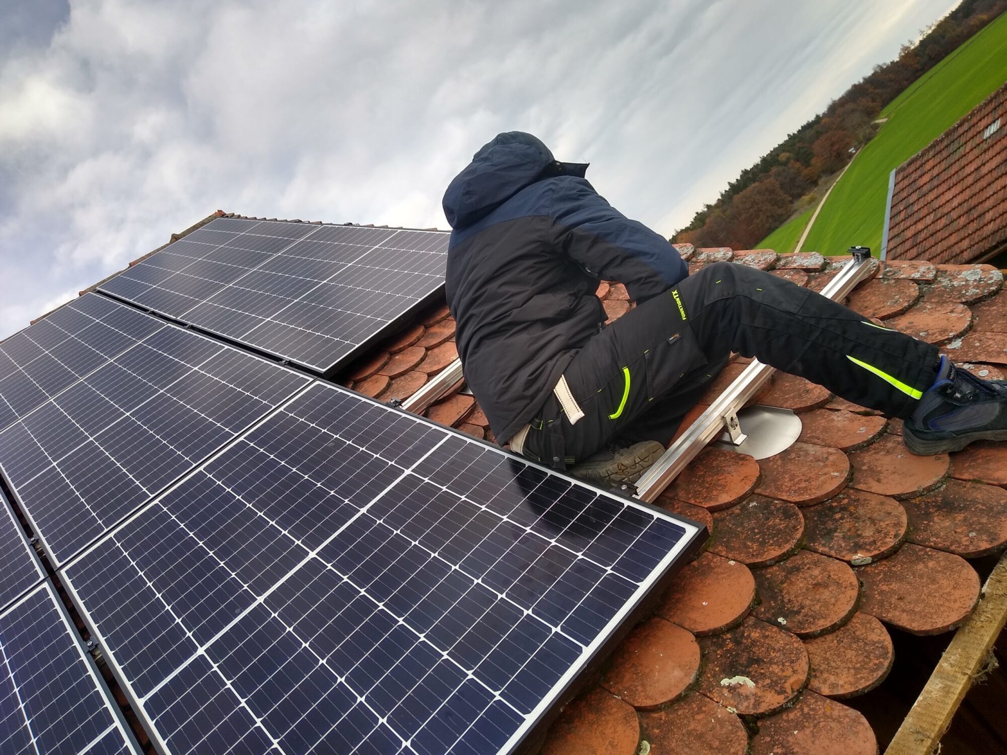 Photovoltaik Montage - FeDeMo.de